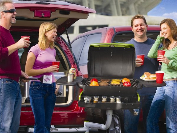 Score Big With These Football Tailgate Ideas – CARCHEX®